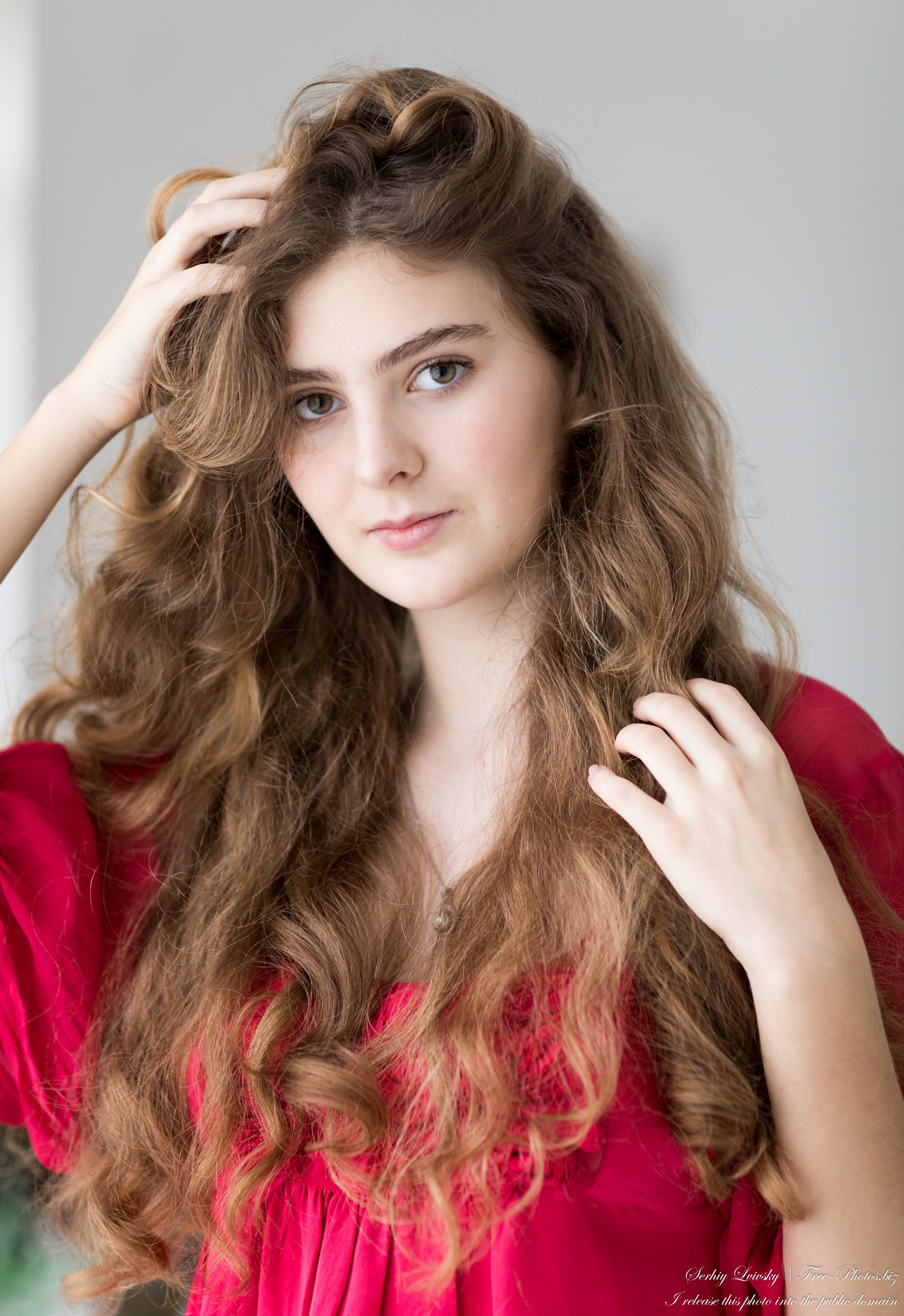 Photo of Kornelia - a 15-year-old girl with curly hair photographed in ...