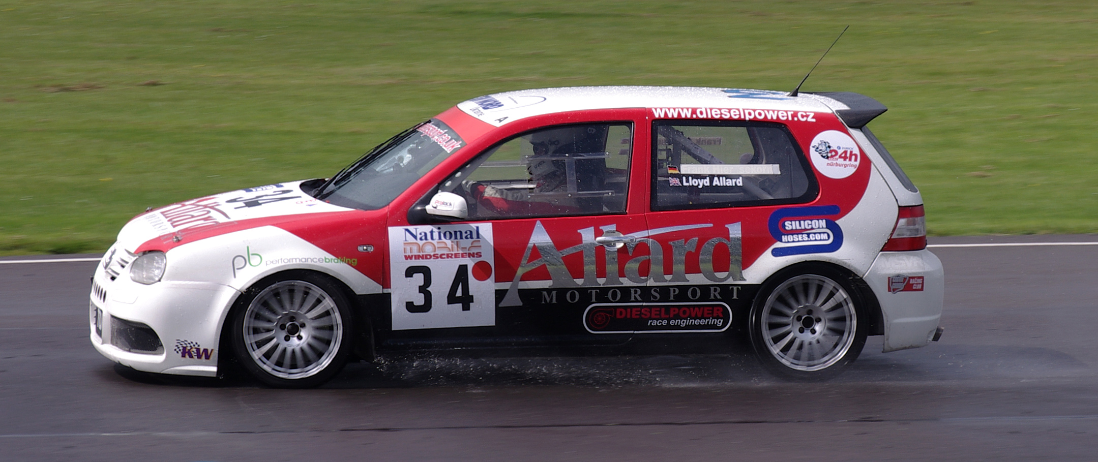 Photo of Castle Combe Circuit MMB B7 Castle Combe Saloon Car Championship