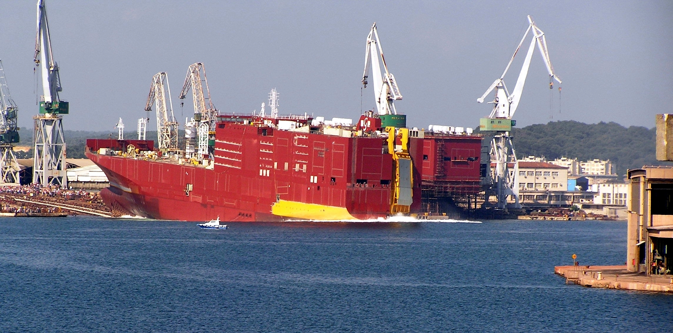 Photo of Uljanik ship launch (03)
